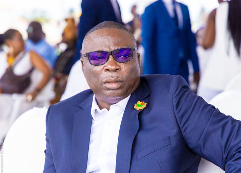 Bénin: Rachidi Gbadamassi élevé au rang de Grand Officier de l'Ordre ...
